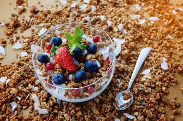 13 Soccer Snacks To Fuel Players (Many Healthy Options)